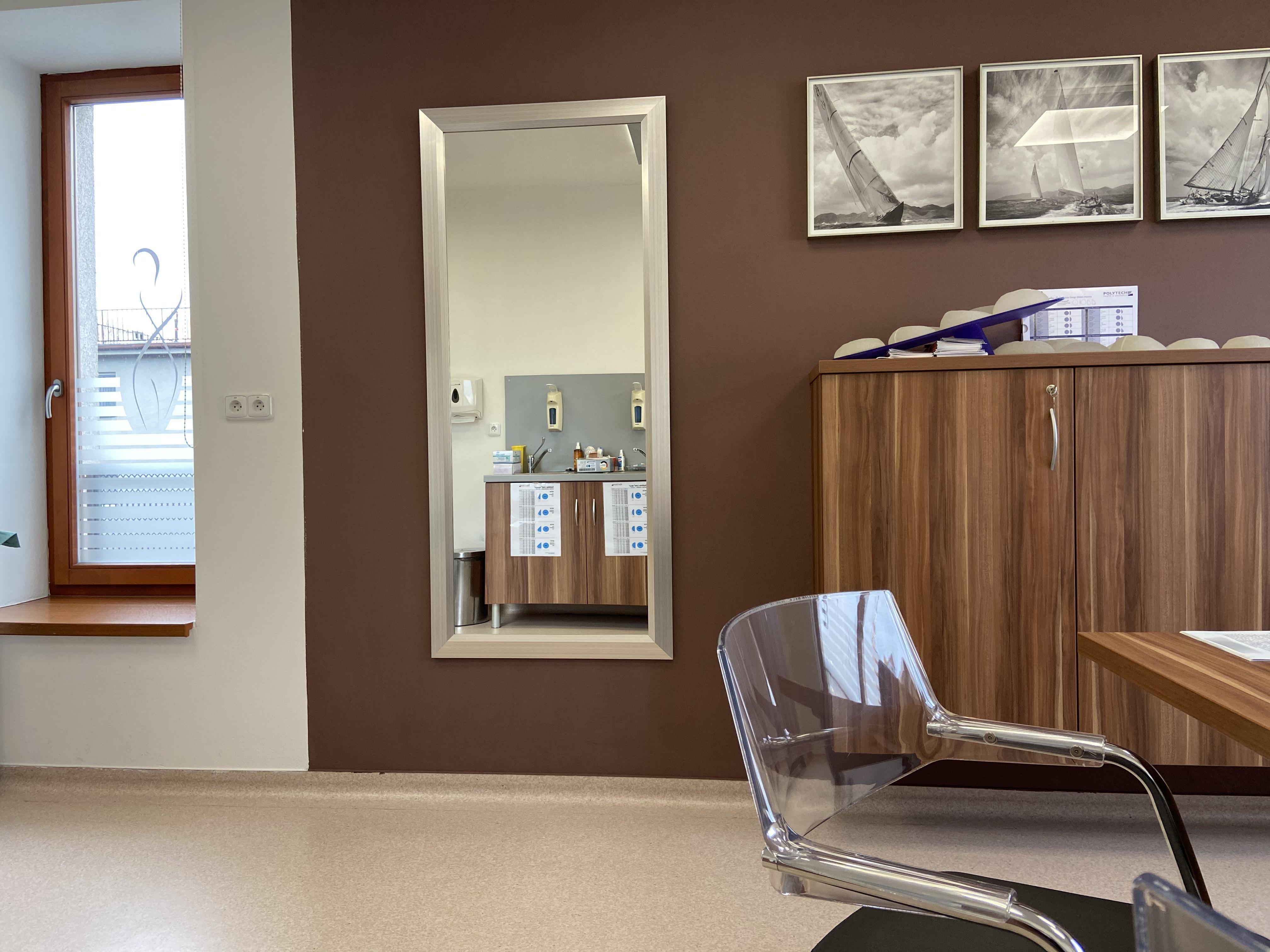 MUDr. Jan Bouda - International - Estheticon.de