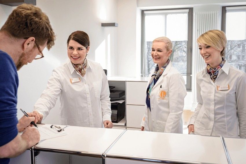 Dr. med. Simone Hellmann - Estheticon.de